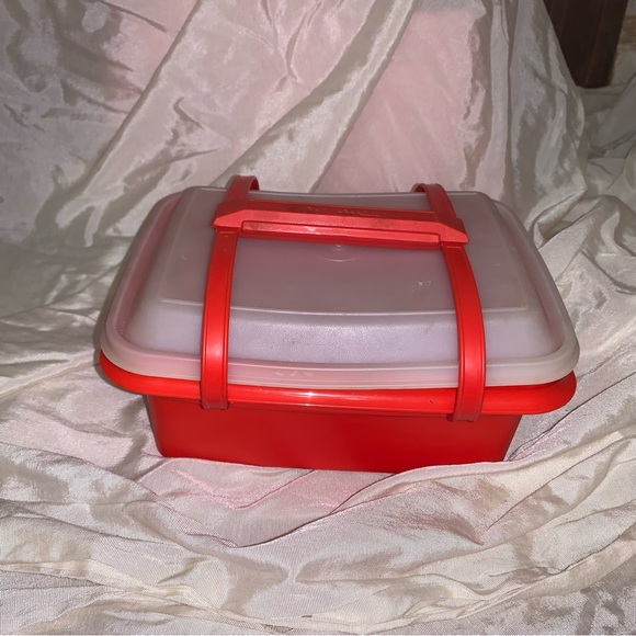 Tupperware | Kitchen | 7s Vintage Tupperware Pack N Carry Lunch Box In ...